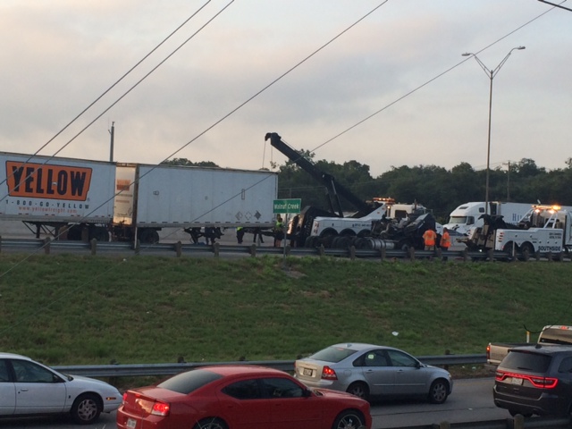 I 35 Lanes Reopen After Fatal Collision