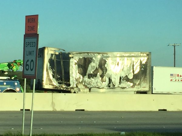 18 Wheeler Crash On I 35 In Salado Causes Delays