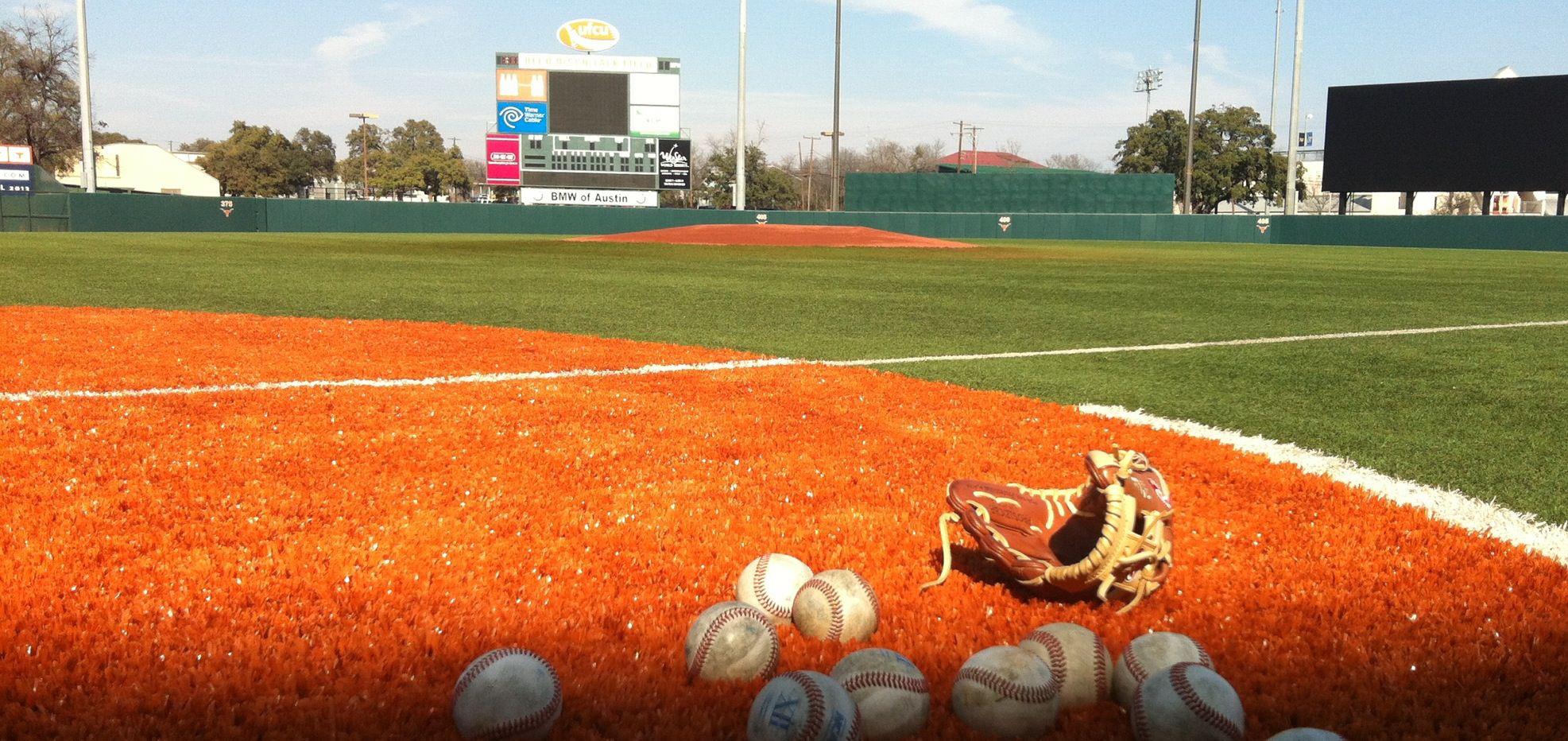 UT baseball signs ten recruits | kvue.com