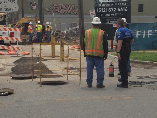 Crews put out underground electrical fire on West Avenue | kvue.com