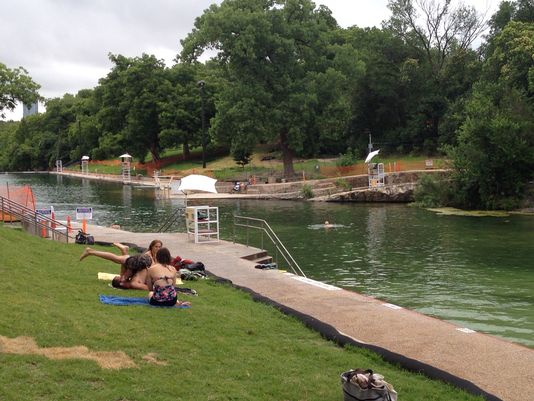 Officials identify woman who drowned near Barton Springs Pool | kvue.com