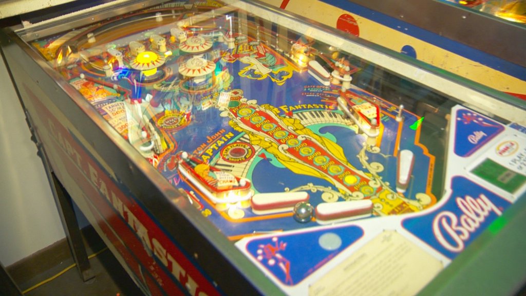 Pinball scene, arcade business growing in Austin | kvue.com