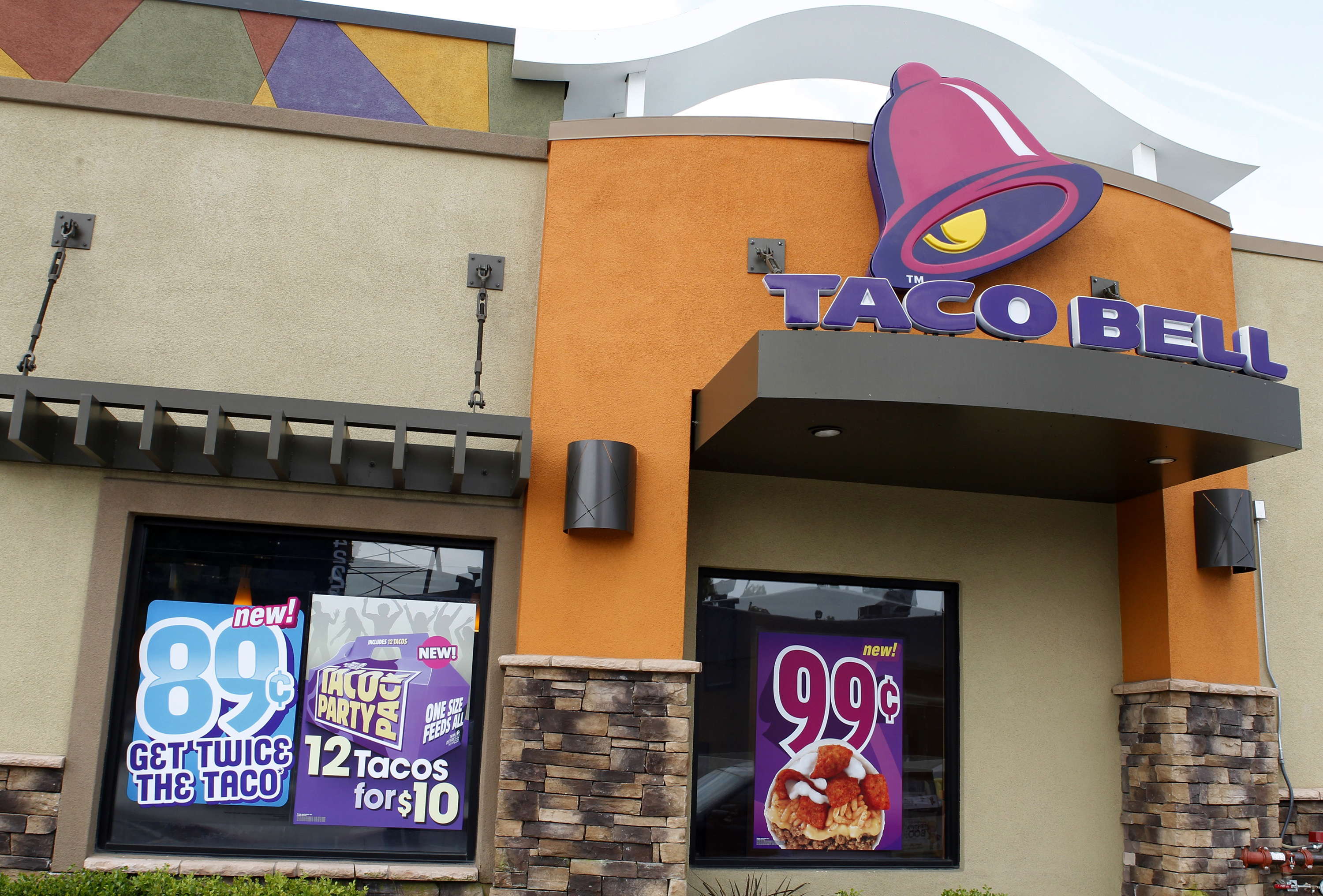 Police: Man smashes car after seeing Taco Bell closed | kvue.com