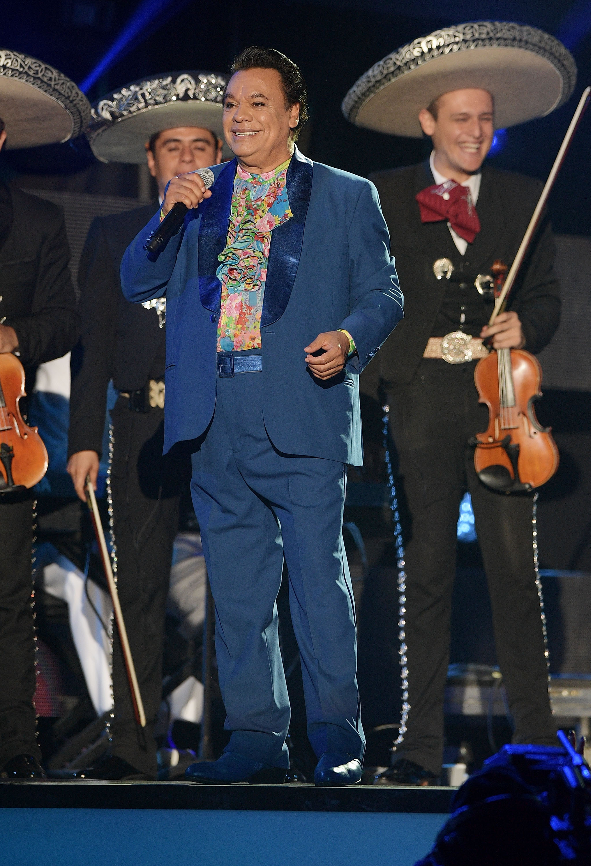 Juan Gabriel, Mexican superstar singer, dead at 66 | kvue.com