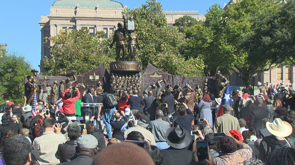 Long awaited African American Monument unveiled at capitol | kvue.com
