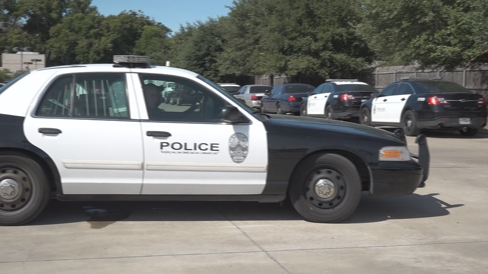 APD begins transition from Explorers to sedans | khou.com